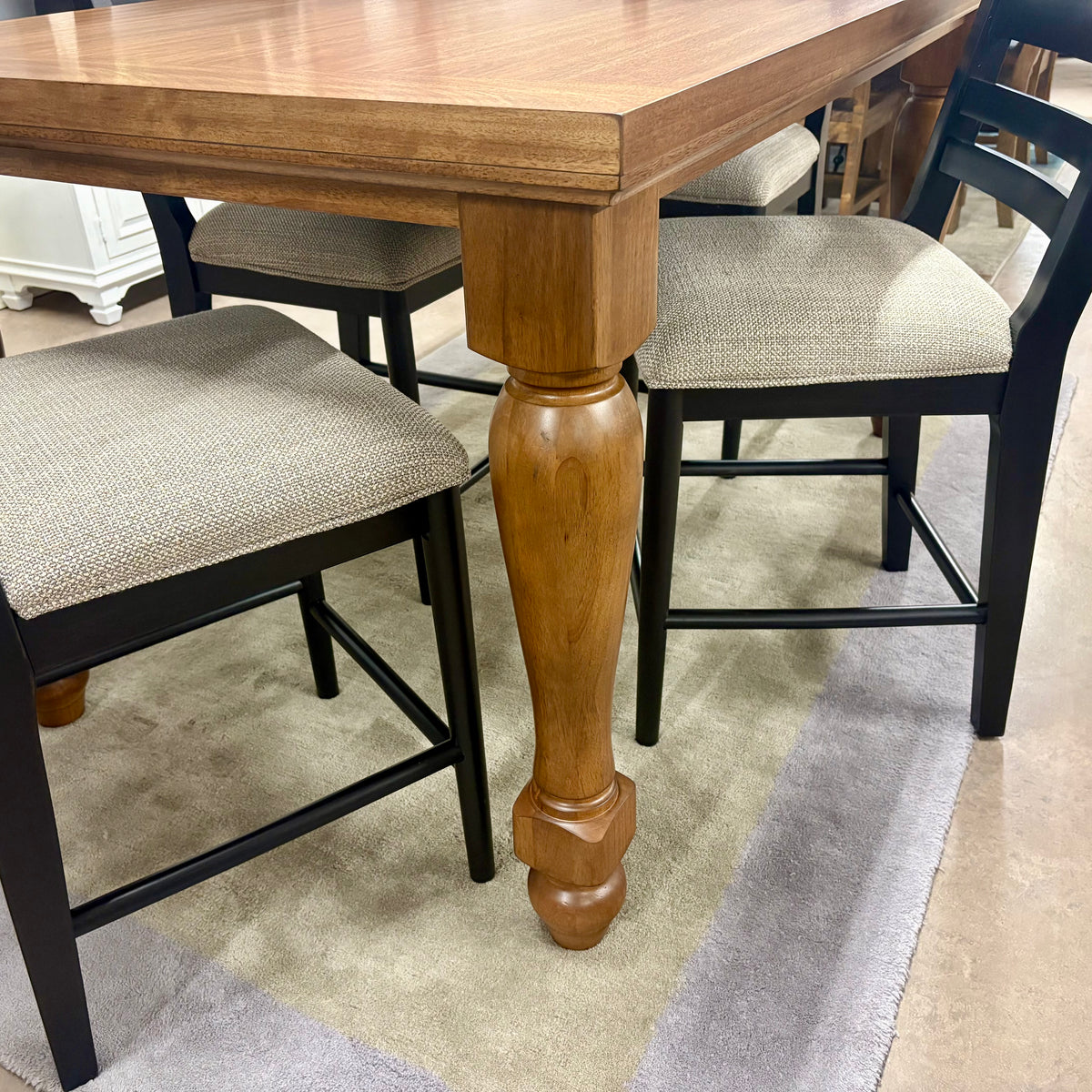 Farmhouse Counter Height Table & 4 Barstools