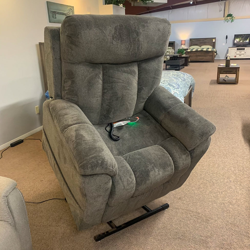 Route 21 Furniture: The Best Modern Looking Recliners Chairs & Sofa On Sale