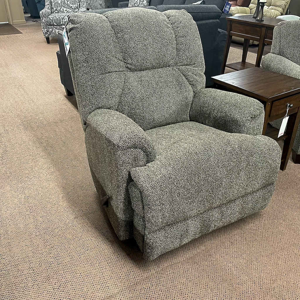 Route 21 Furniture: The Best Modern Looking Recliners Chairs & Sofa On Sale